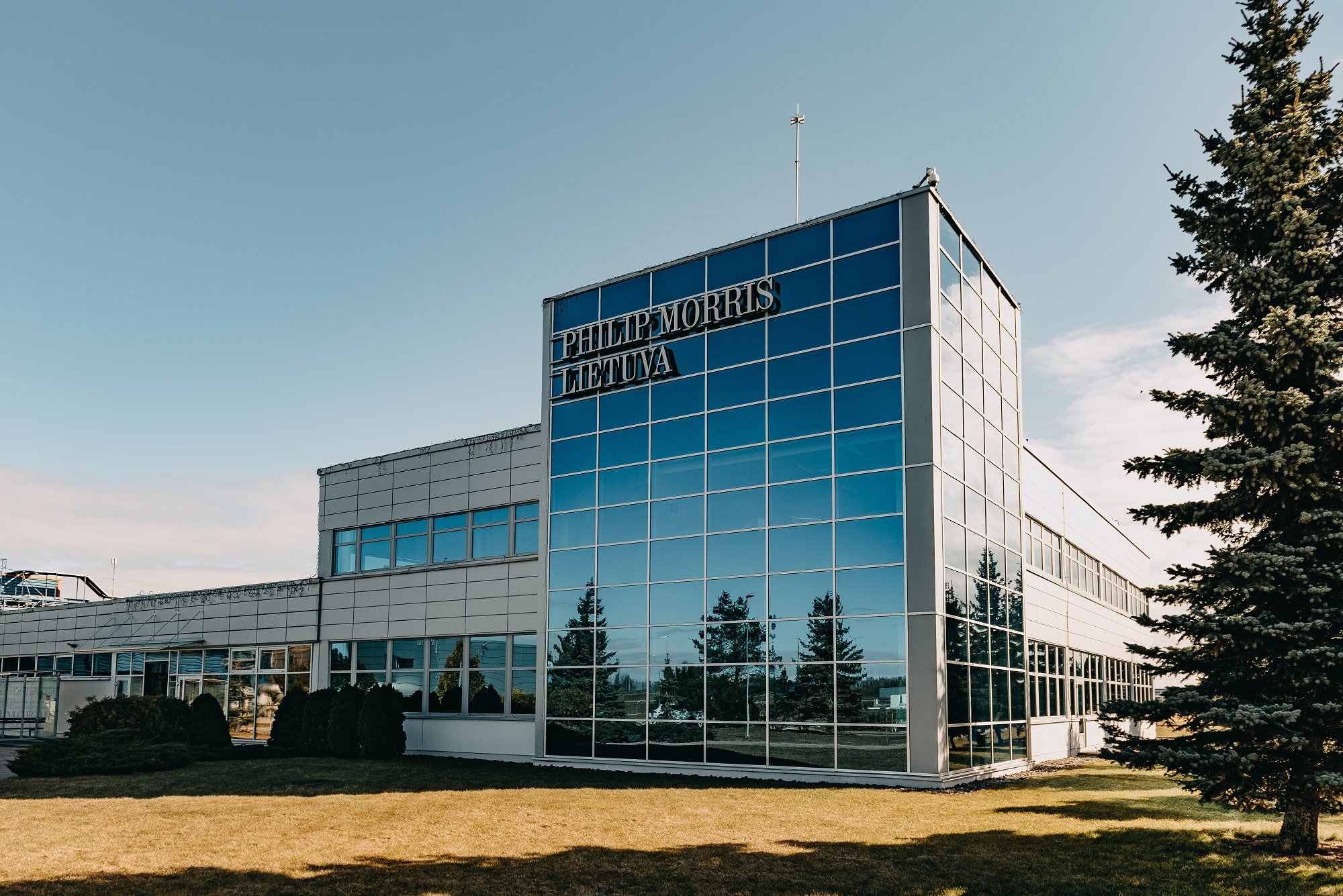 Teismas: „Philip Morris Baltic“ turi sumokėti baudą už tabako gaminių ...