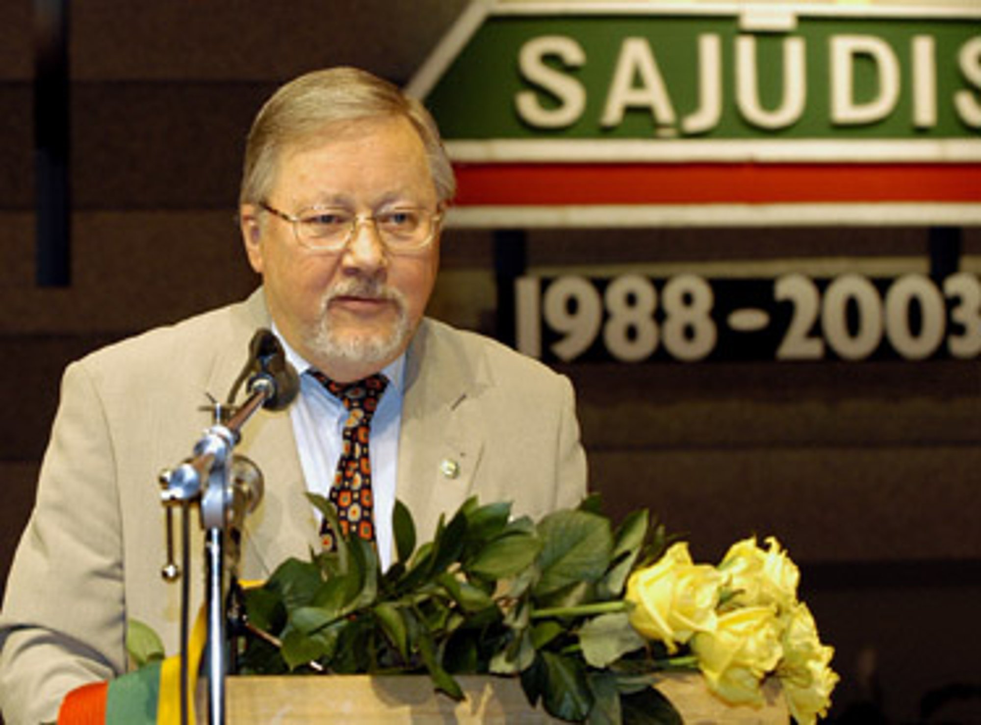 Sąjūdis įkūnija Lietuvos tapatybę - Delfi