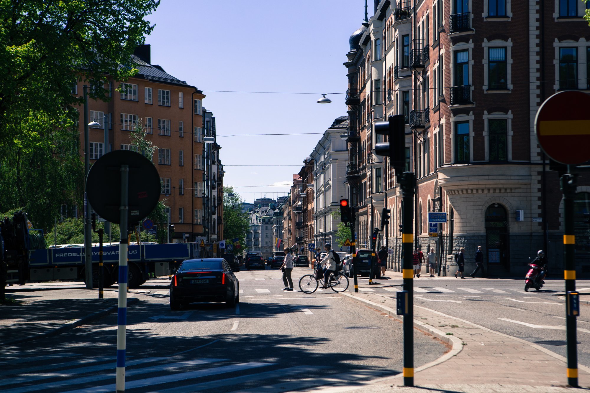 Stokholme prie metro stoties nugriaudėjo sprogimas, vienas sužeistųjų ...