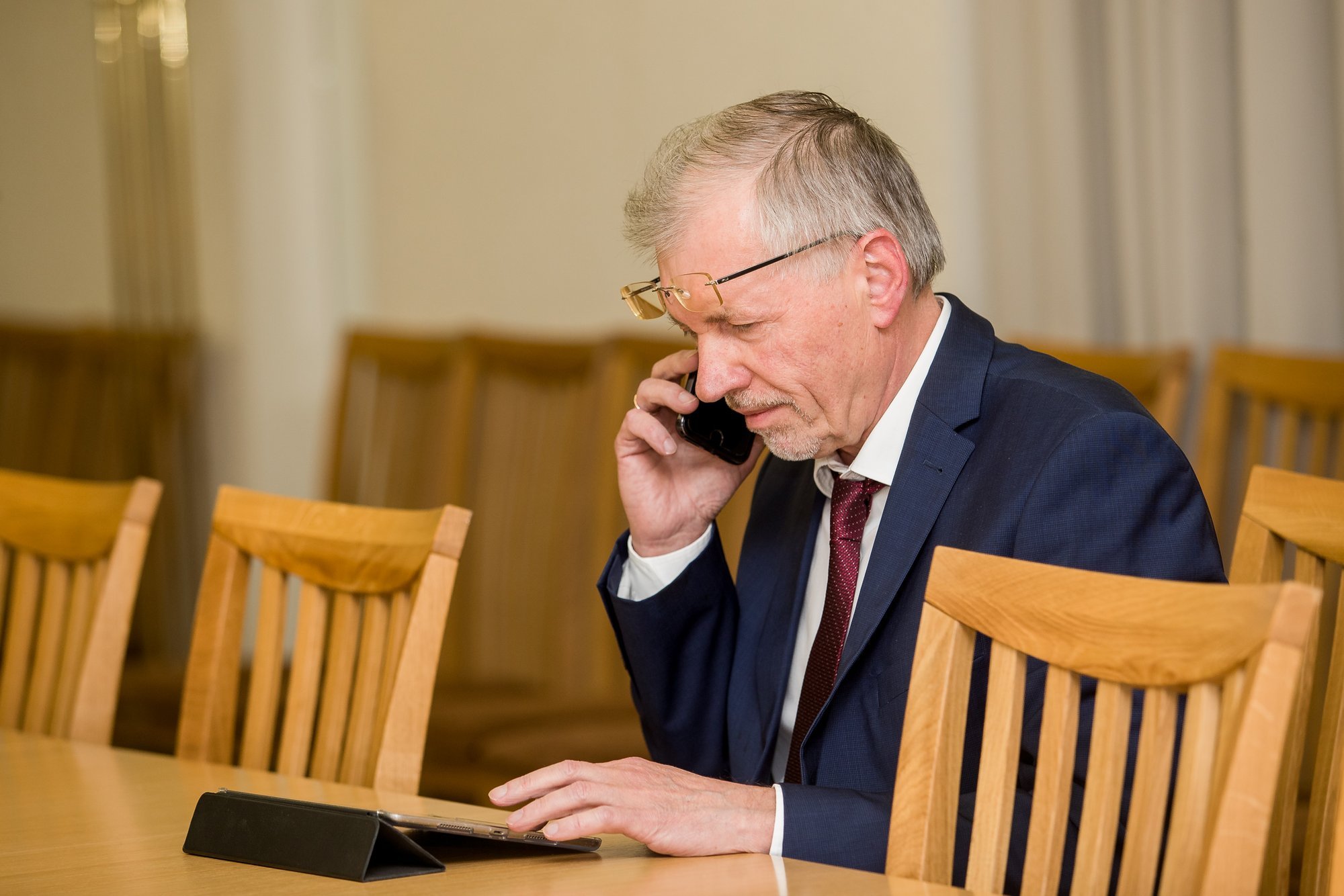 Kirkilas kritikuoja Prezidentūrą: elgiasi neatsakingai - Delfi