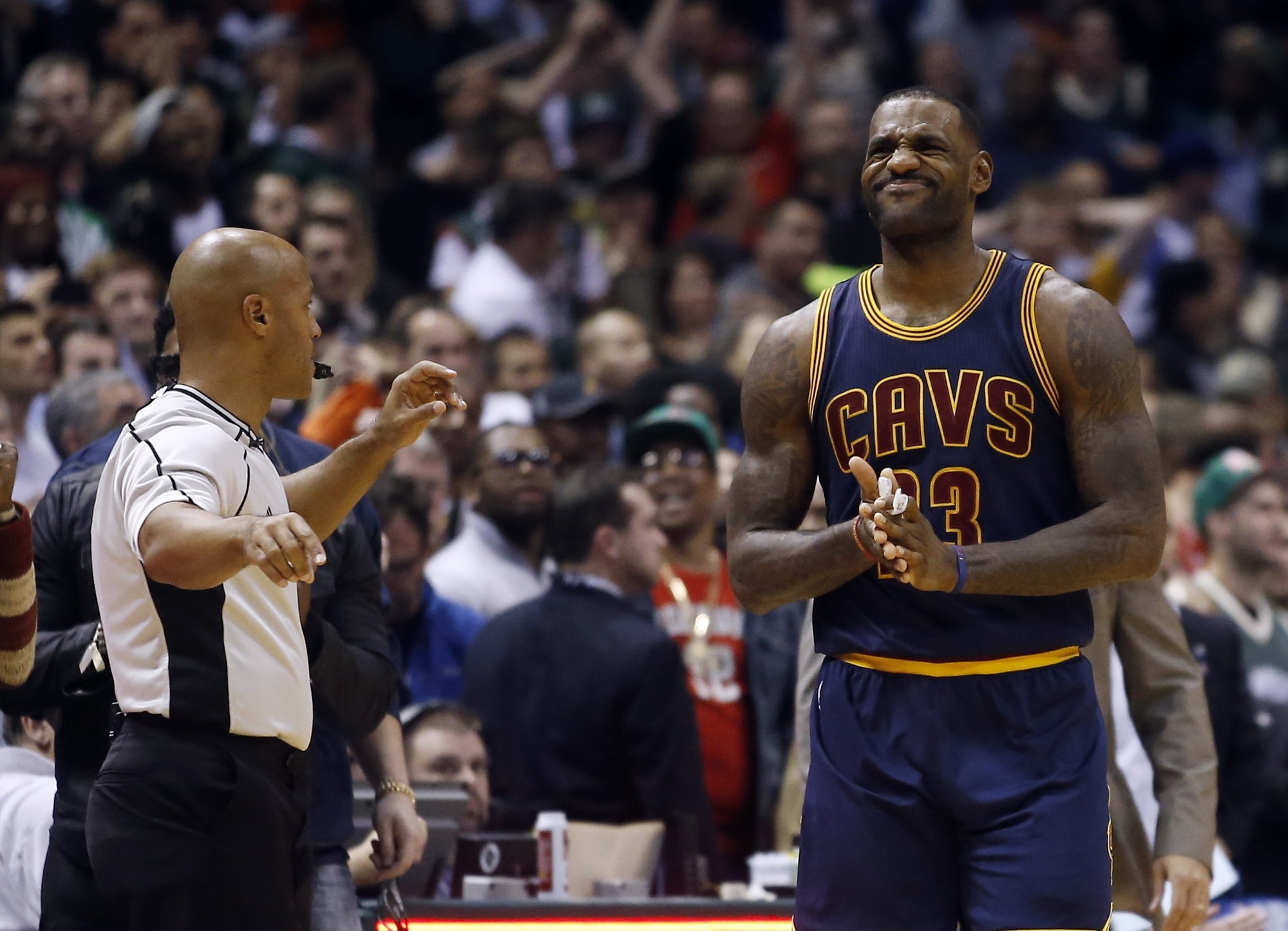 „Shaqtin' A Fool“: L. Jamesas, aukščiausios klasės vaidyba ir gynyba ...