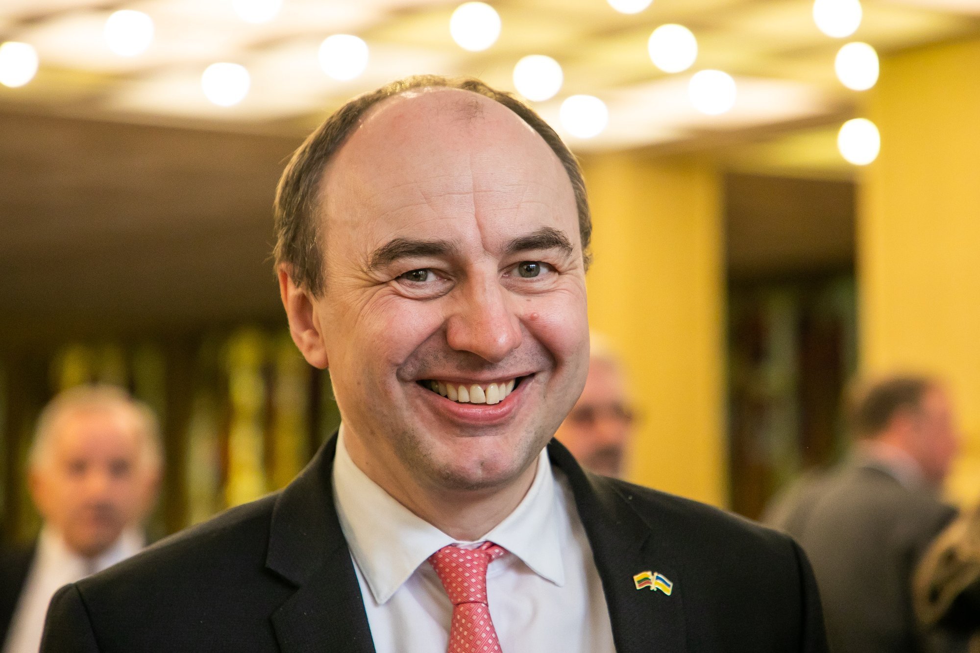 Iš posto verčiamas Seimo kancleris: išgirdus kritiką, pirmoji reakcija ...