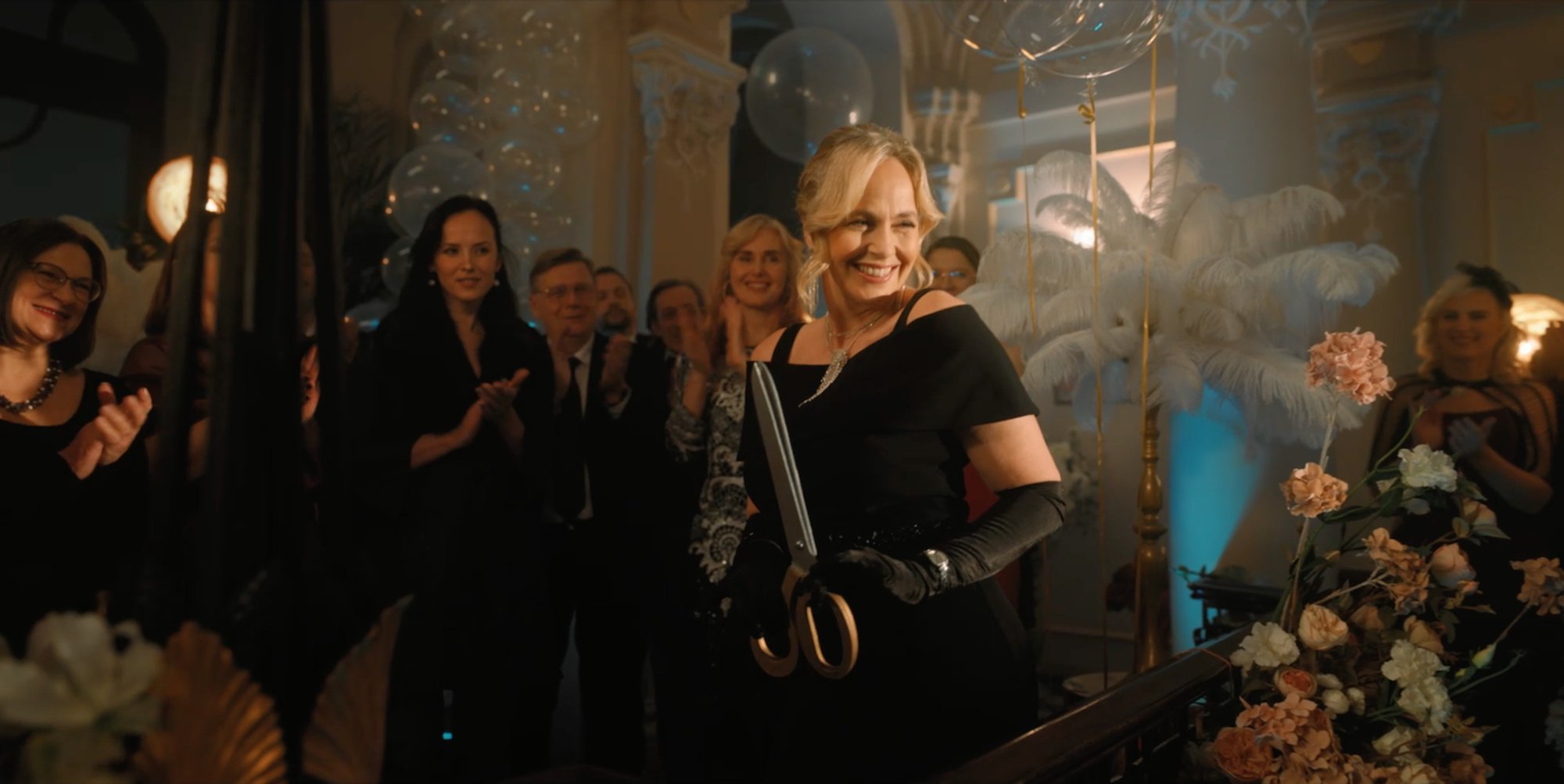 „Tele2“ tęsia reklaminį „La Familia“ serialą: naujas siužeto posūkis ...