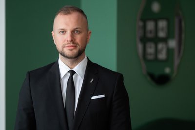 Vėluojančio autobuso laukė valandą: rajone žmonės priversti šalti ...