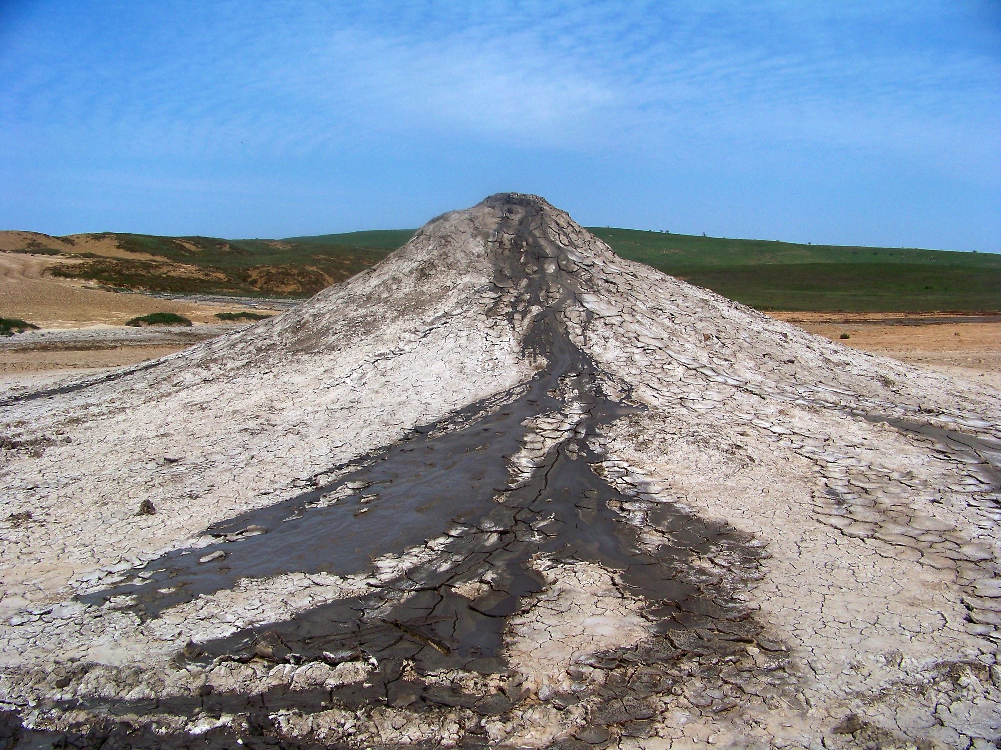 Purvo vulkanai Kryme - keliautojus stebinantis gamtos paminklas - Delfi ...