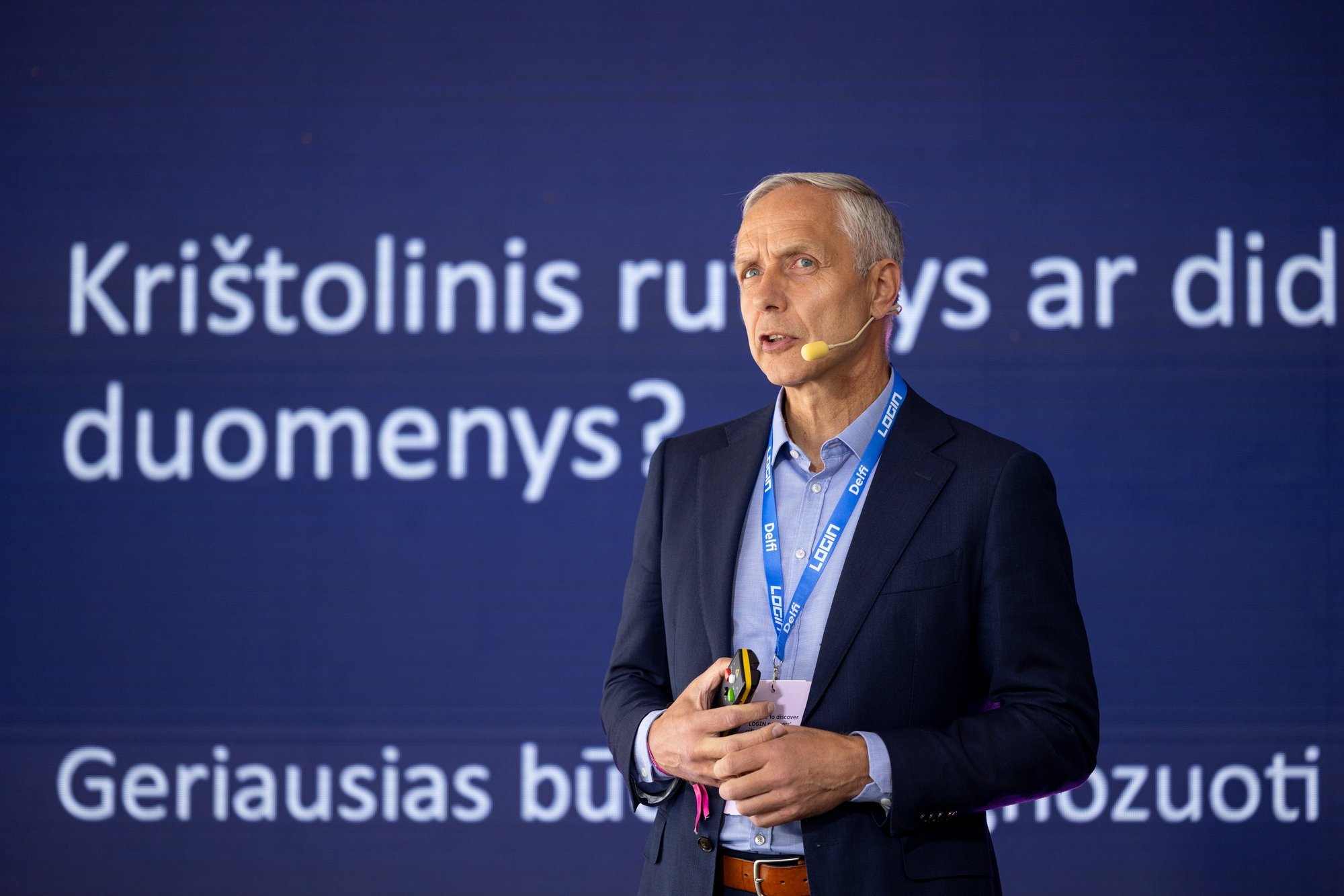 Login 2024. Artūras Jonkus. Krištolinis rutulys ar didieji ...