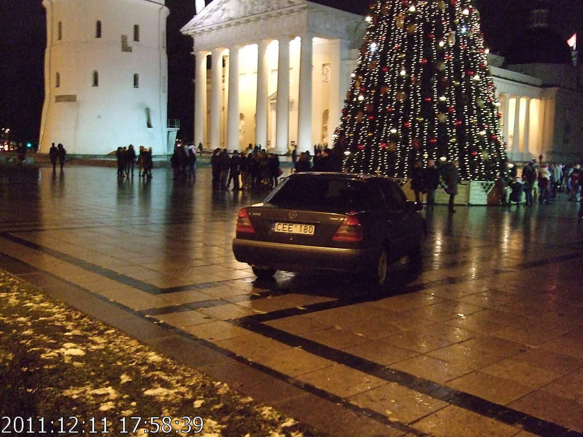 „Baudos kvitas“: 2011-12-13 (nuotraukų albumas) - Delfi auto