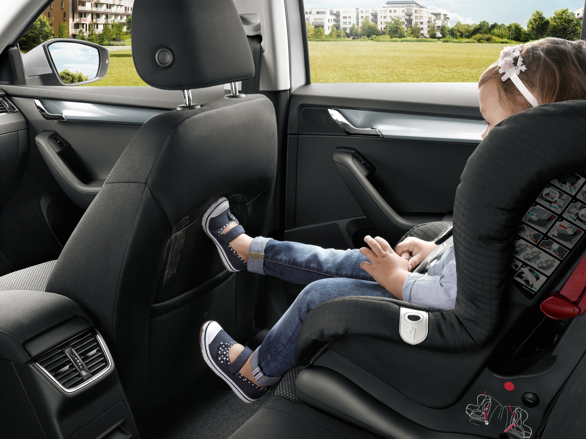 Septynios taisyklės, kaip išsirinkti tinkamą automobilinę vaiko kėdutę ...