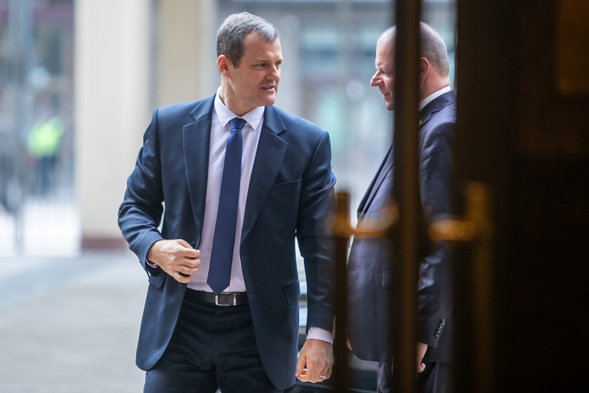 Naujausi reitingai: Paluckas ir jo Vyriausybė lipa iš duobės - Delfi