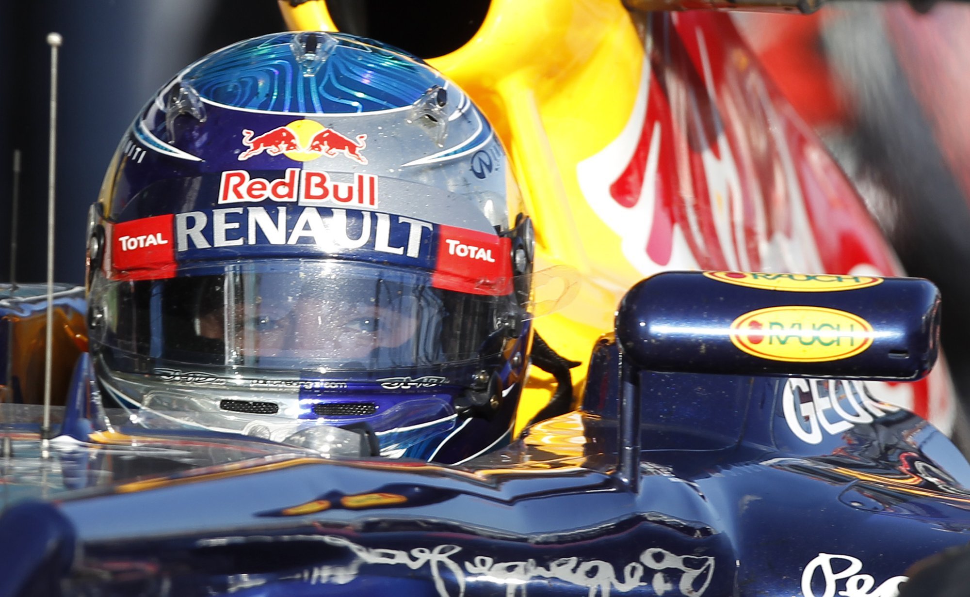 „Red Bull“ vadovas: kitose lenktynėse „McLaren“ pilotai taip ...