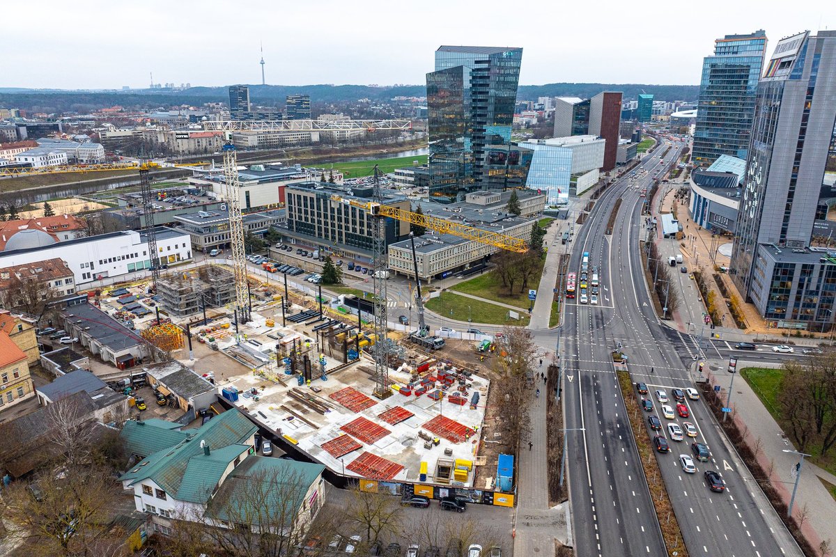 Verslo centras „Sąvaržėlė“ skelbia pirmojo statybų etapo pabaigą - Delfi