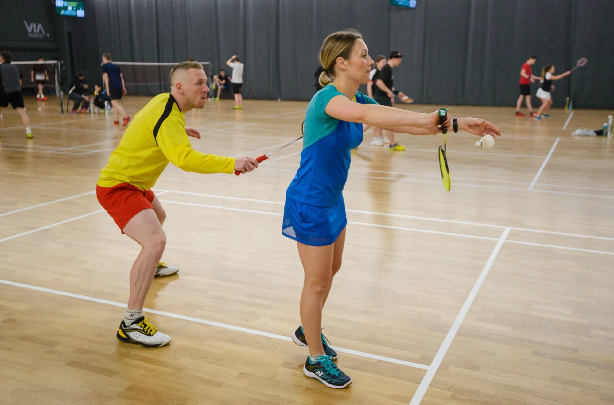 Badmintonas – į bendruomenę buriantis sportas - Delfi moterys