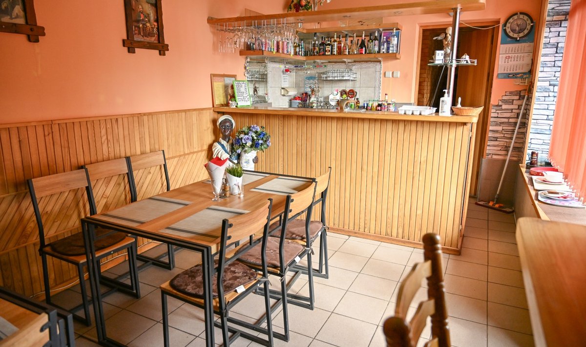 Kavinių verslui miesteliuose – problema dėl virėjų: ateina ir tokių ...