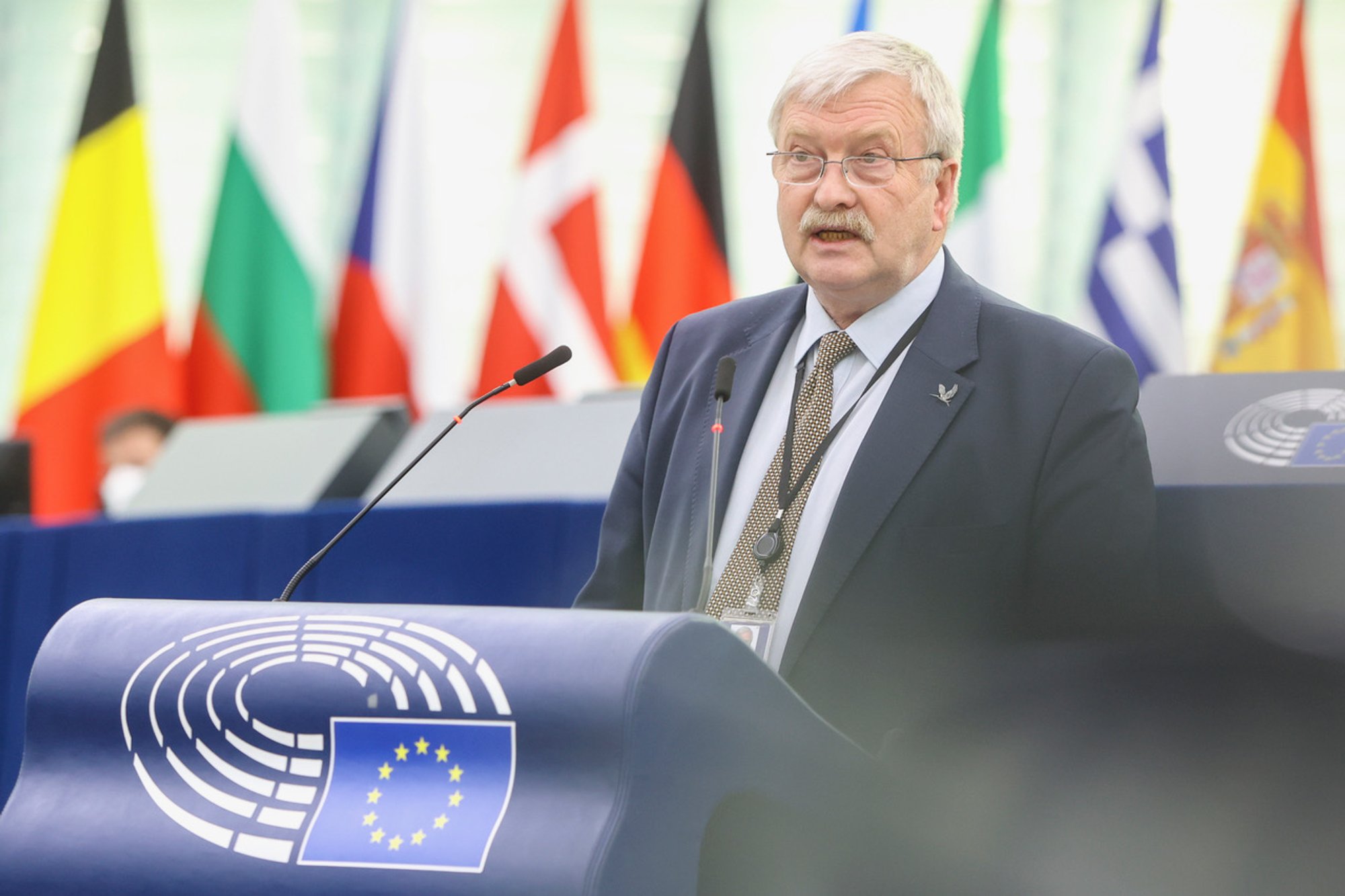 Bronis Ropė. Kada sumažinsime laikinai padidintą PVM tarifą? - Delfi