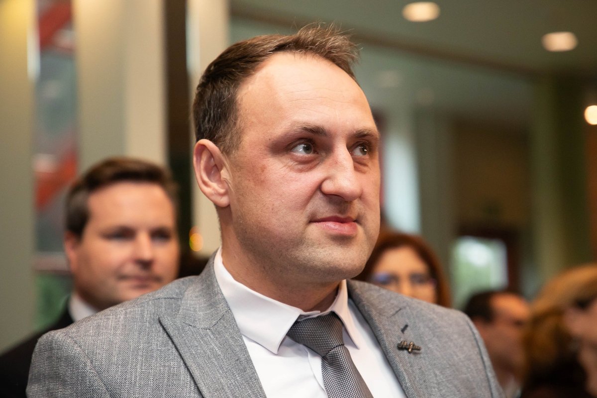 Nerijus Cesiulis nepabijojo prieš fotoaparatą nusimesti drabužių: proga ...