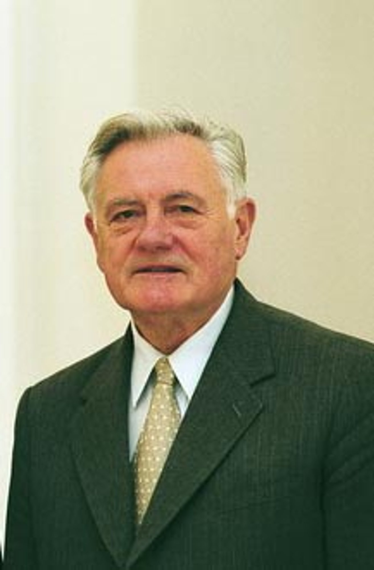 V.Adamkus pasiūlė Kaliningrado problemos sprendimą - Delfi