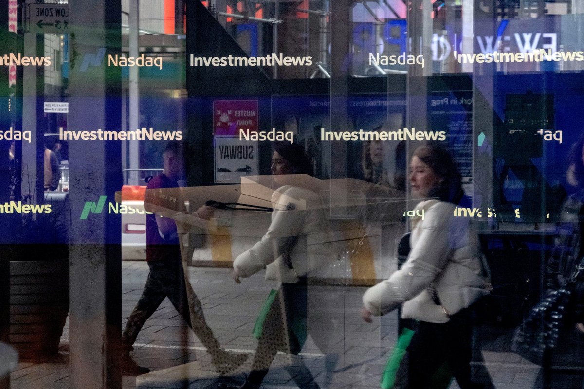 Piniginiai reikalai. Kokius signalus dėl ateities siunčia panika ...