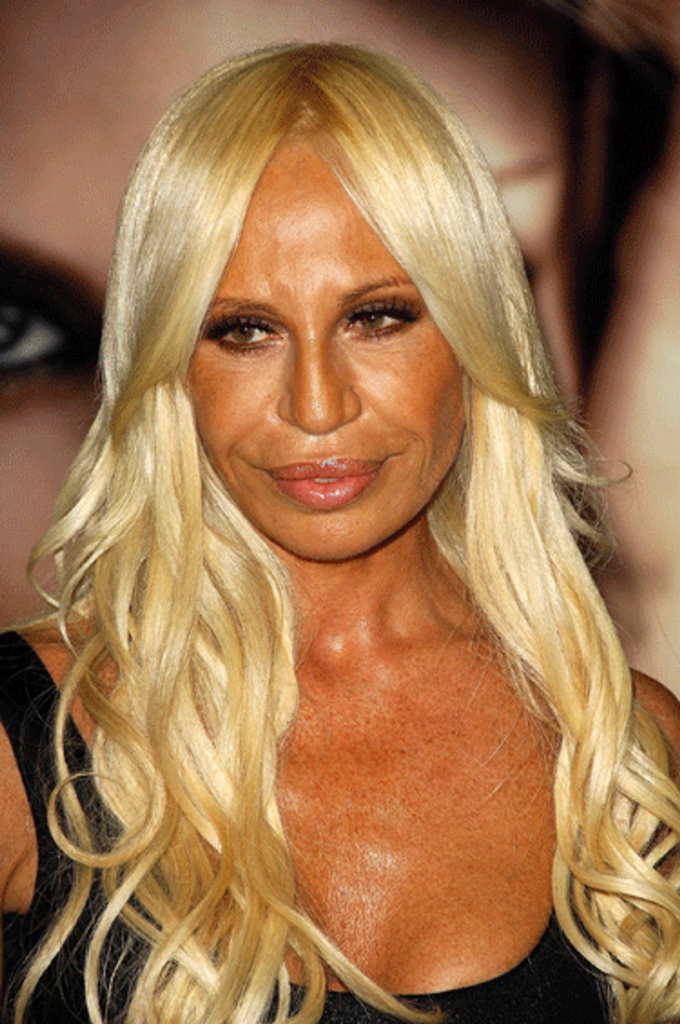 Antietalonas - Donatella Versace - Delfi gyvenimas