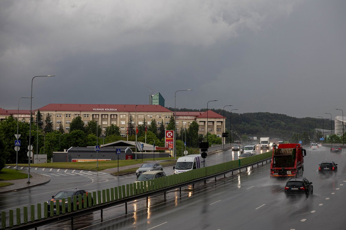 Audrų pavojus atslūgo: meteorologai turi gerų žinių - Delfi orai
