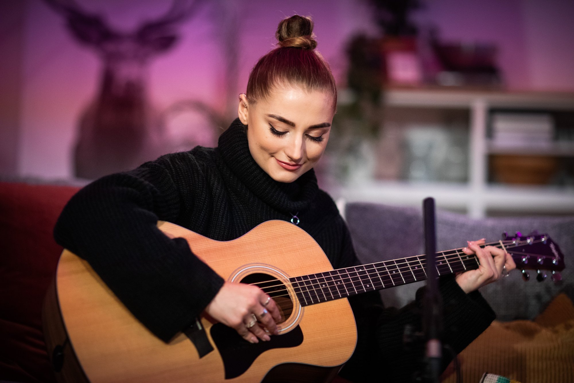 Jessica Shy – atvirai apie išskirtinius veido papuošalus ir tai, kas ją ...