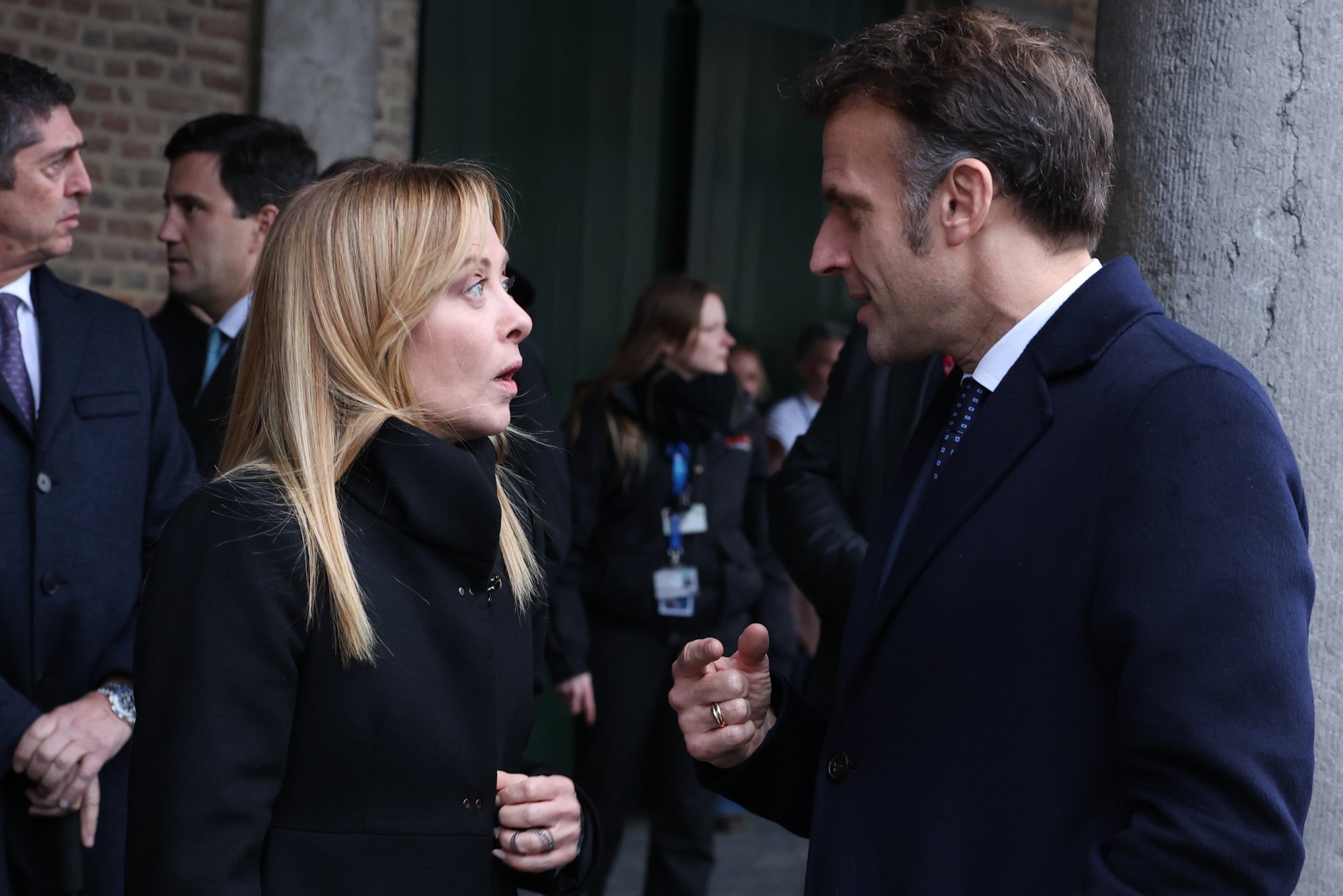 Giorgiai Meloni – Macrono atkirtis - Delfi