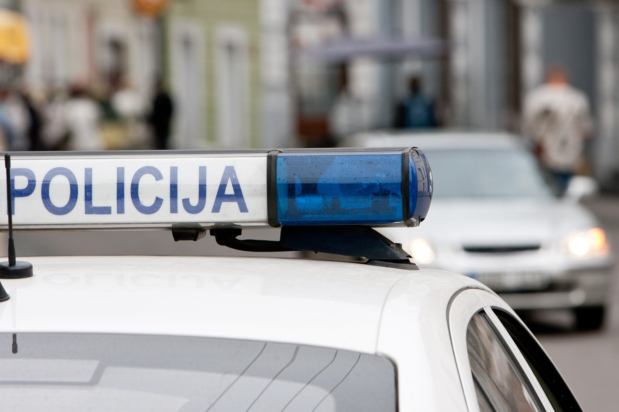 Kalinys spruko iš policijos automobilio - Delfi