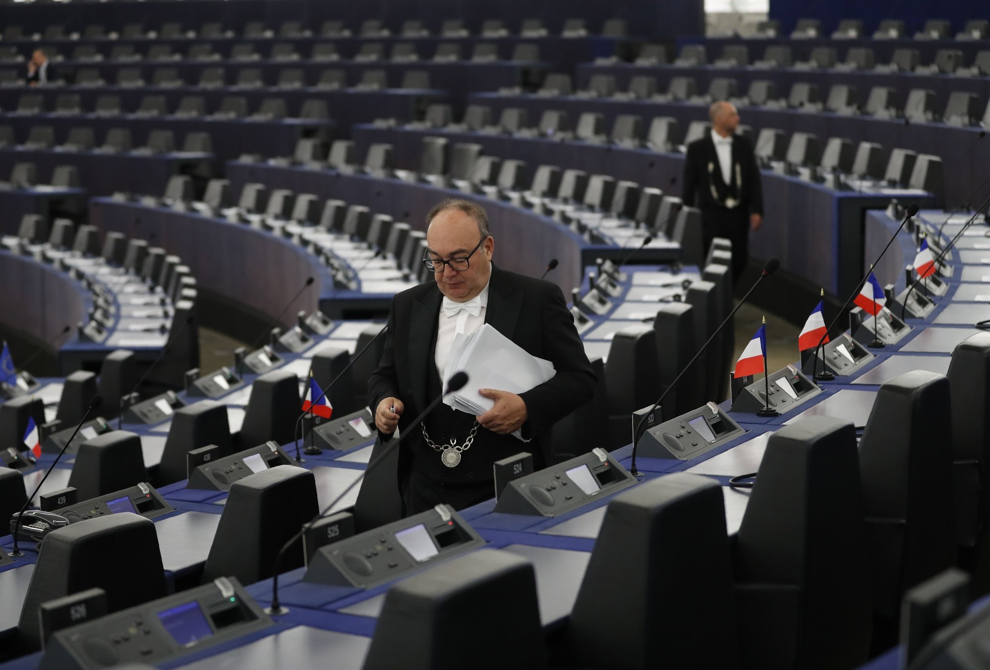Europos Parlamentas per pirmąjį turą savo pirmininko neišrinko - Delfi