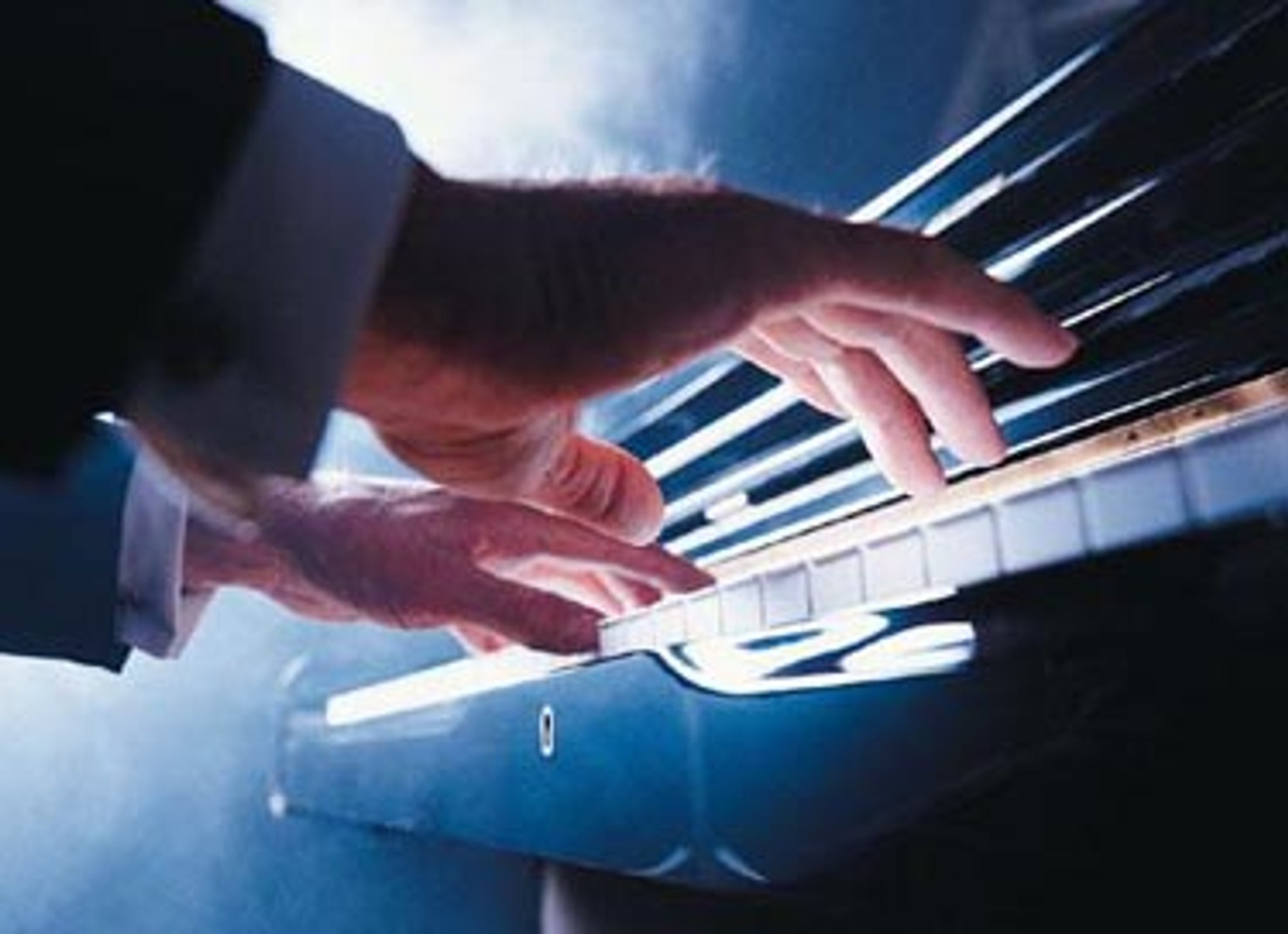 Lietuvišką muziką fortepijonui groja vaikai - Delfi veidai