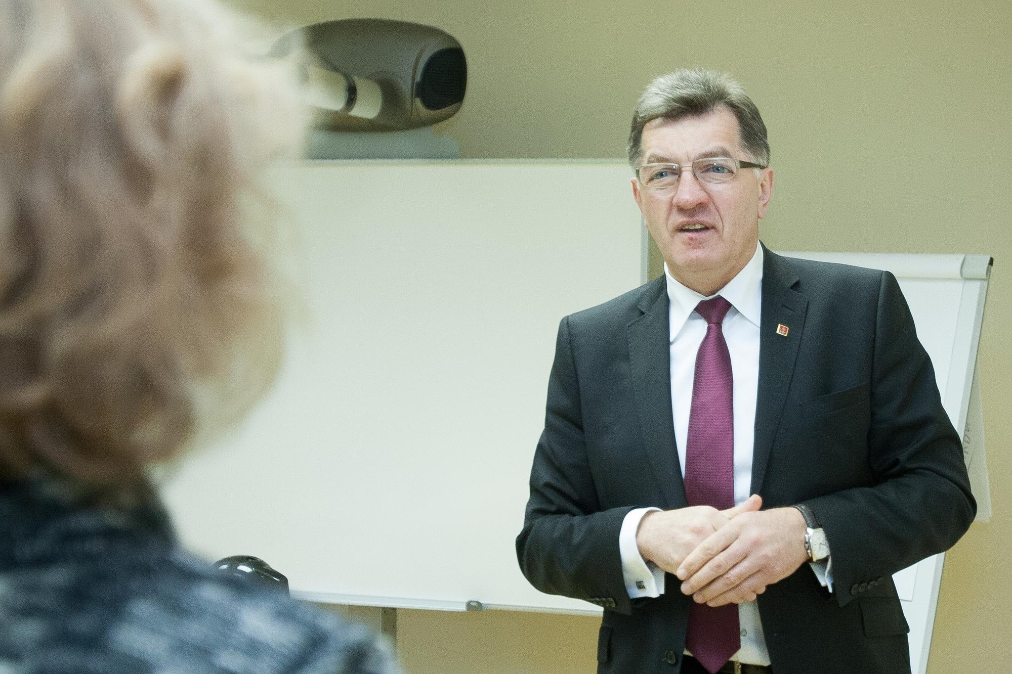 Premjerui A.Butkevičiui patars A.Damanskis, tarp visuomeninių ...