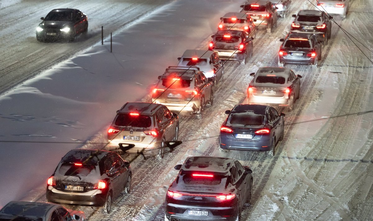 Lijundra yra vienas pavojingiausių žiemos reiškinių - Delfi