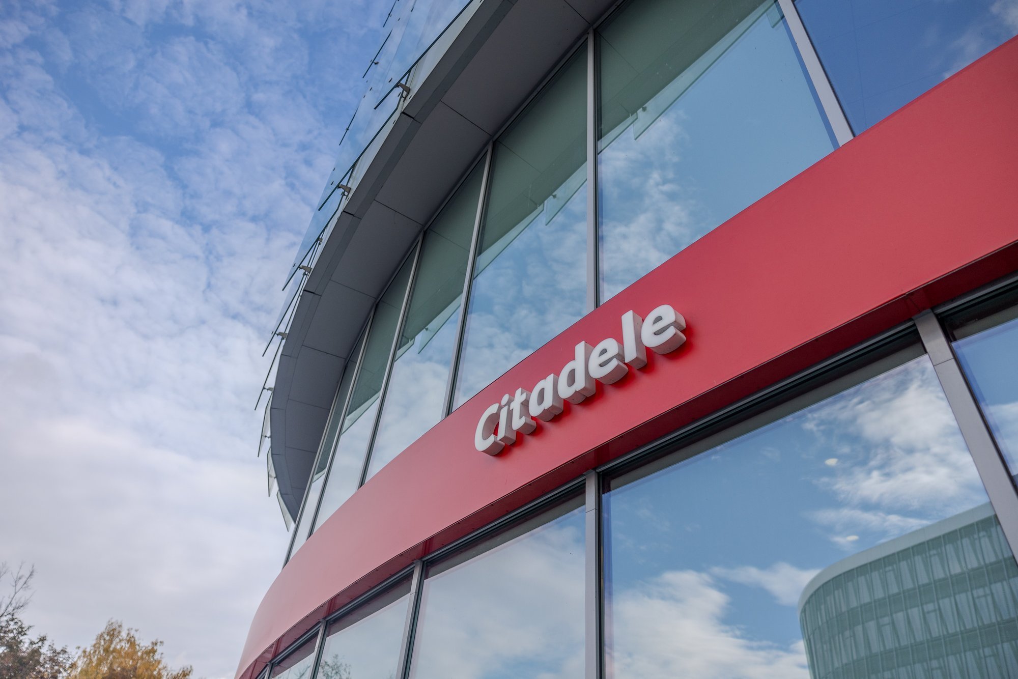 „Citadele“ bankas pernai uždirbo 110 mln. eurų grynojo pelno - Delfi ...