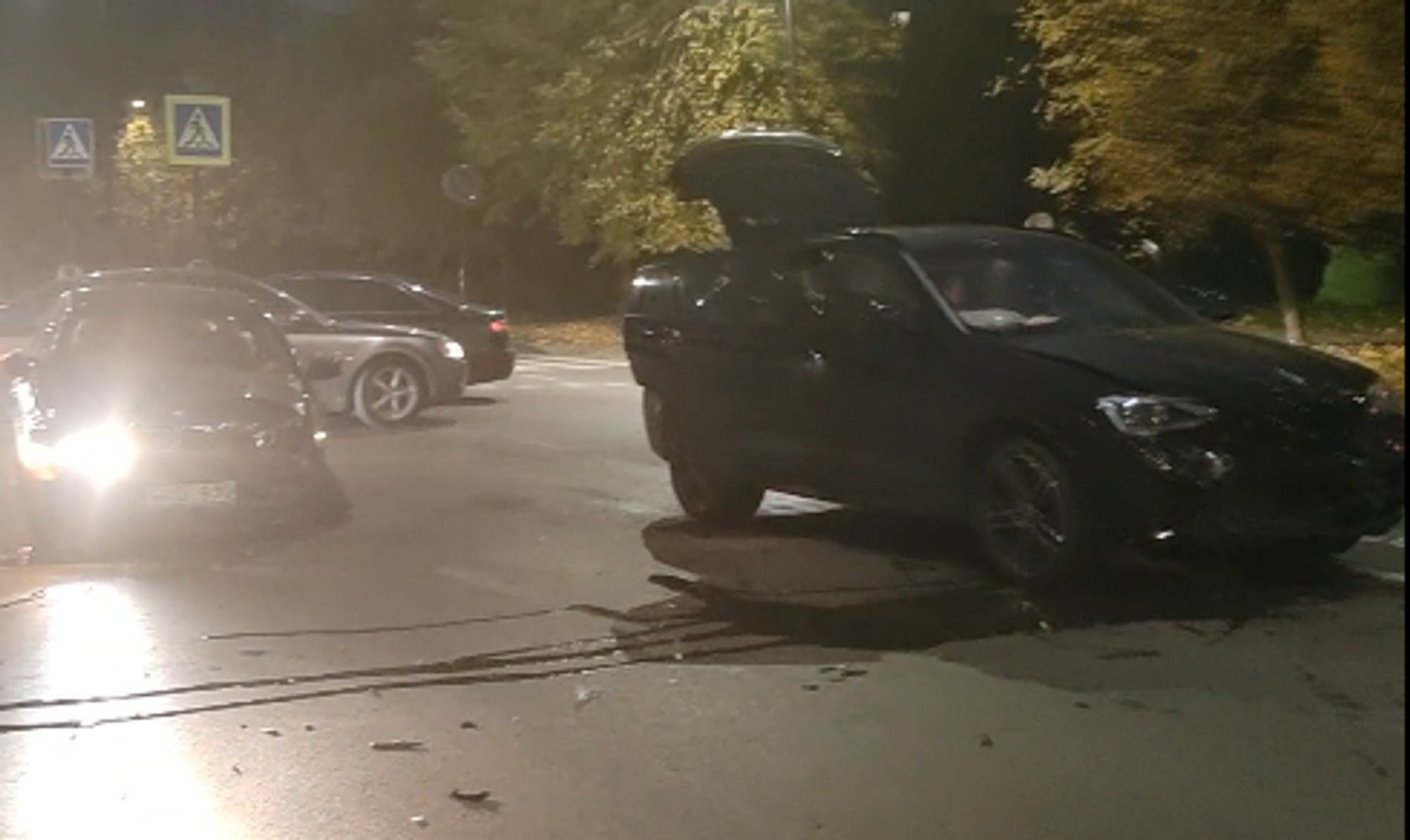 Kaune – dviejų BMW automobilių avarija - Delfi