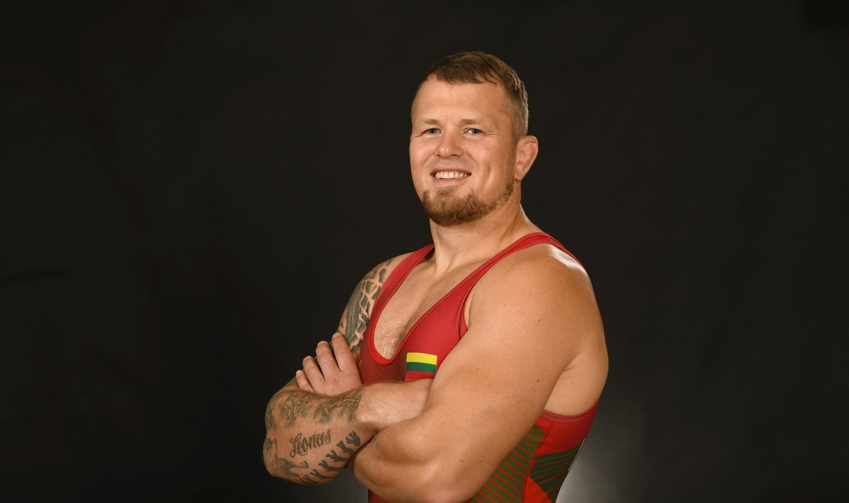 Edgaras Voitechovskis – pasaulio imtynių veteranų čempionas - Delfi sportas
