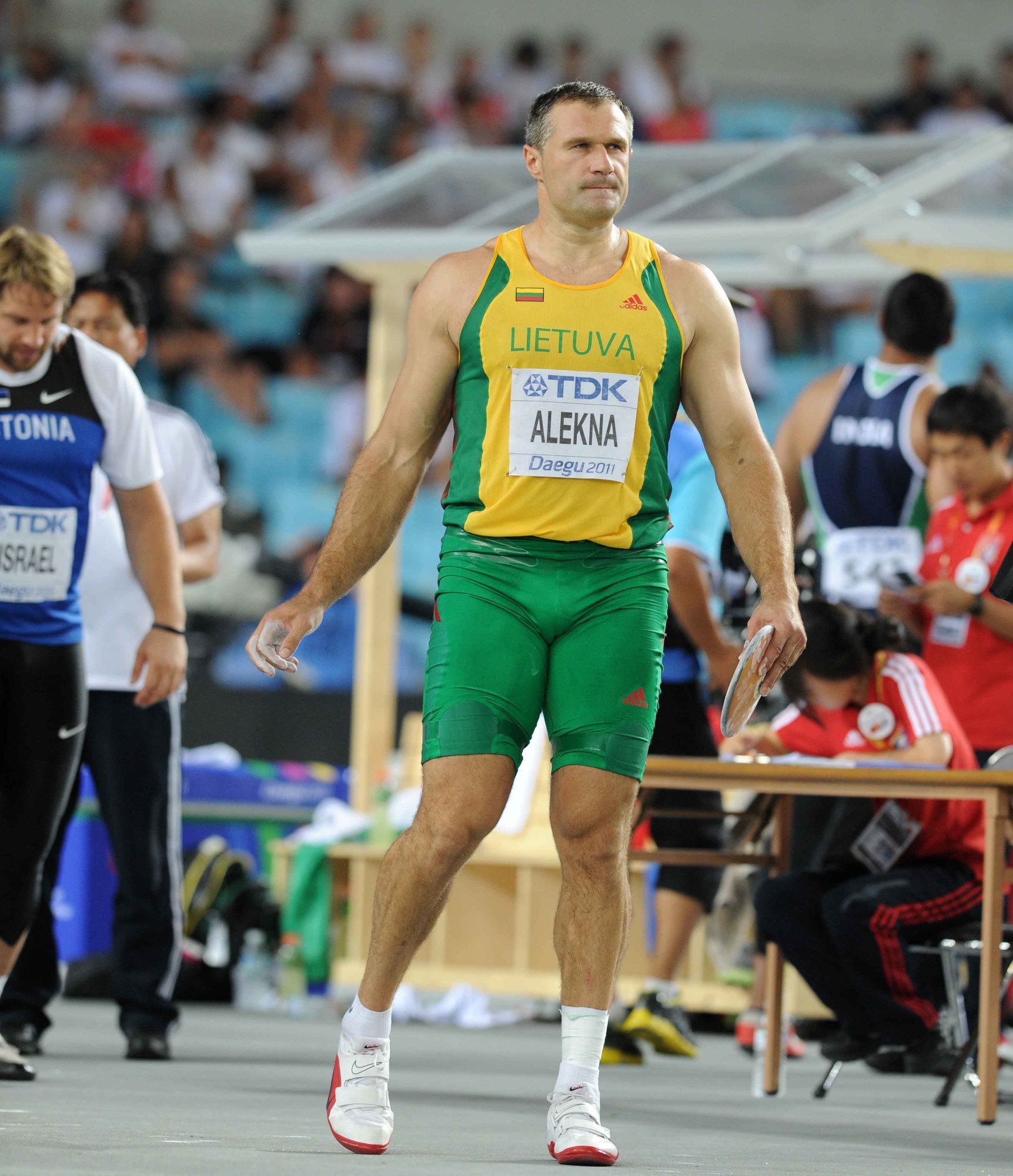 Varžybose Olandijoje disko metikai V.Alekna ir Z.Sendriūtė užėmė antras ...