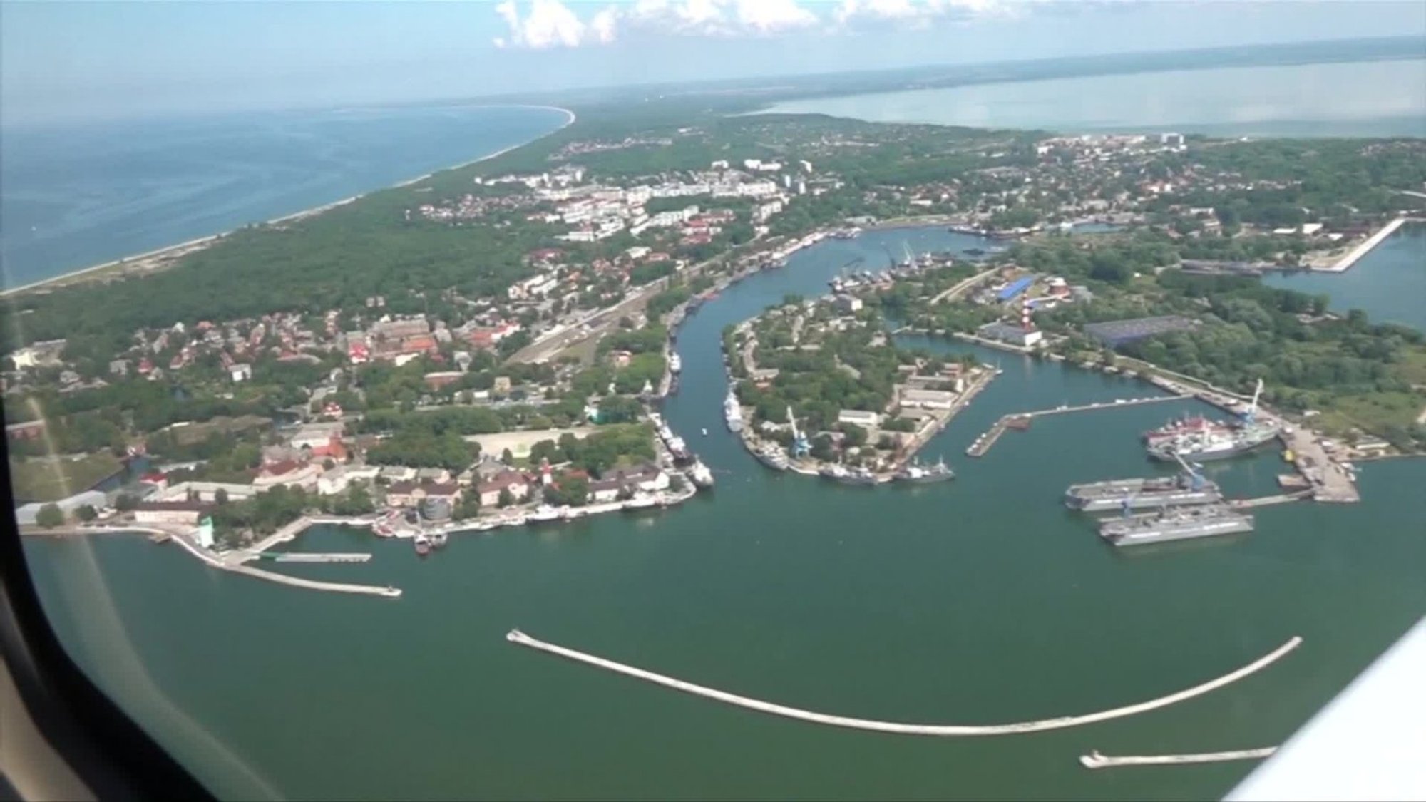 Kaliningradas minėjo pirmo keleivinio lėktuvo skrydžio virš Europos 100 ...