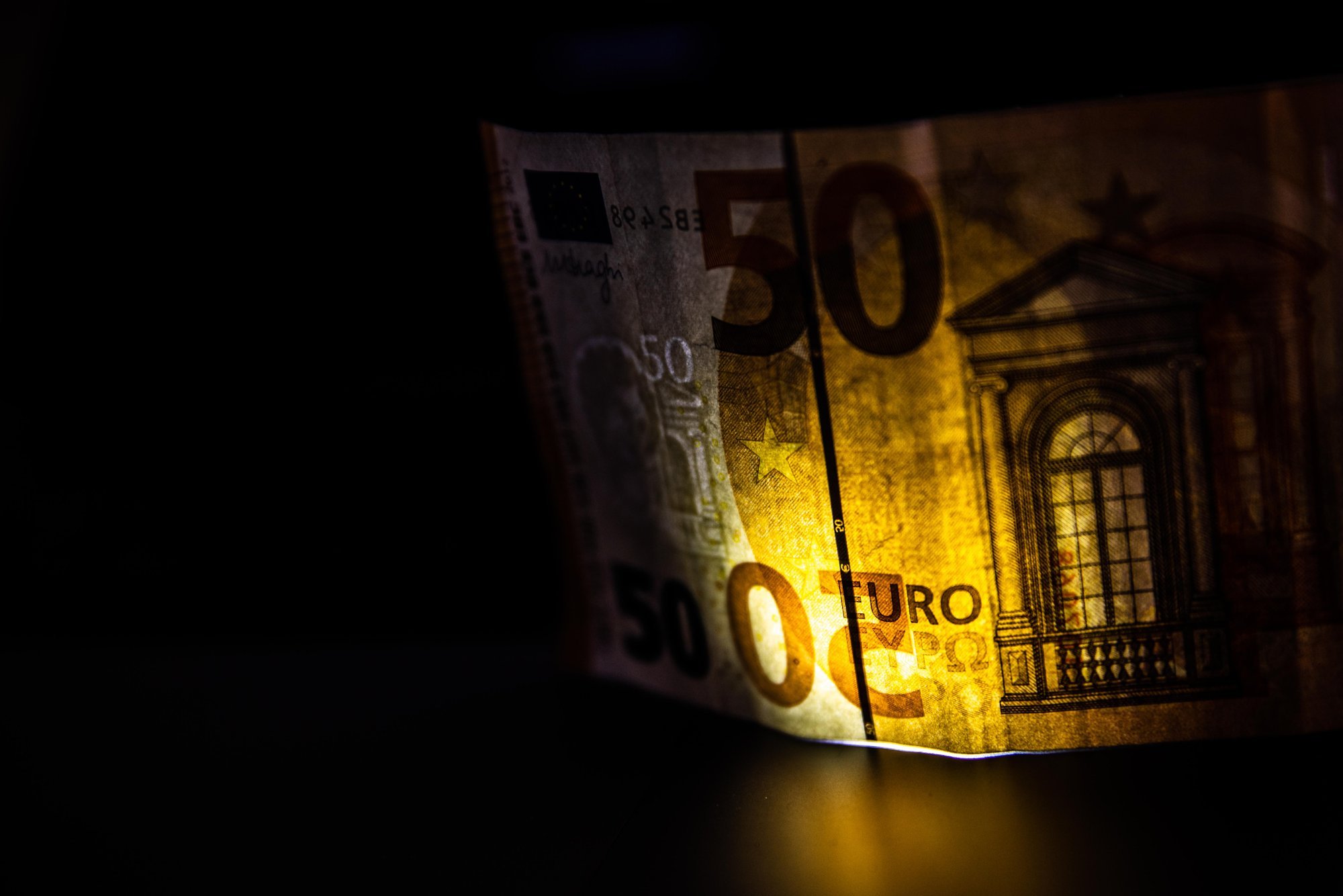 „Valyuz“ – 55 tūkst. eurų Lietuvos banko bauda, įpareigojimai ir ...