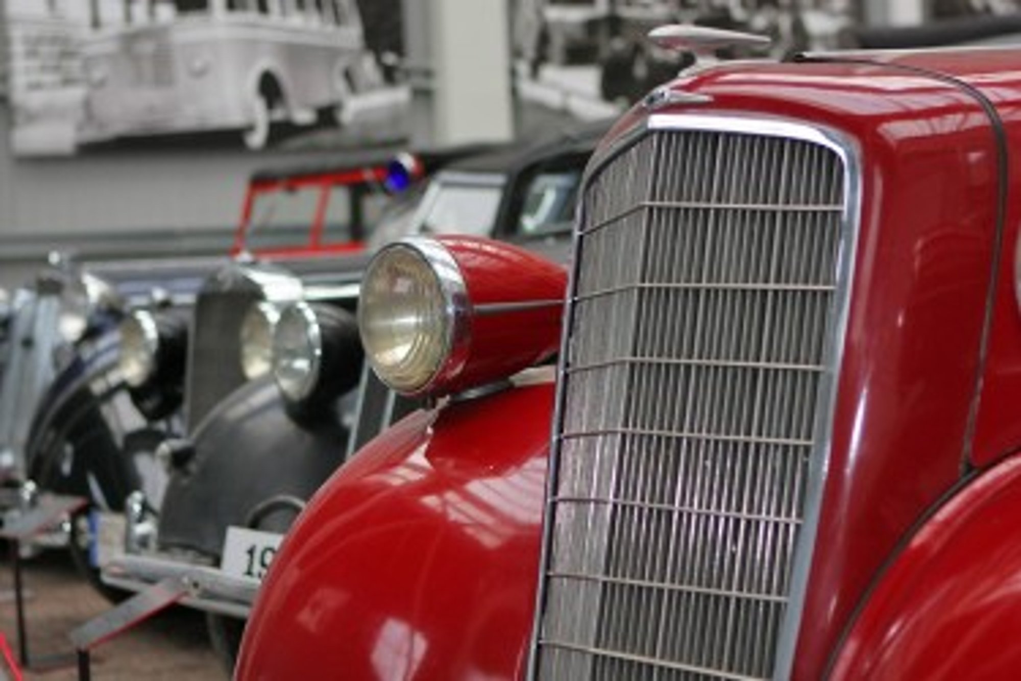 Muziejuje – ir primityvus šimtametis kadilakas, ir sovietinė čaika ...