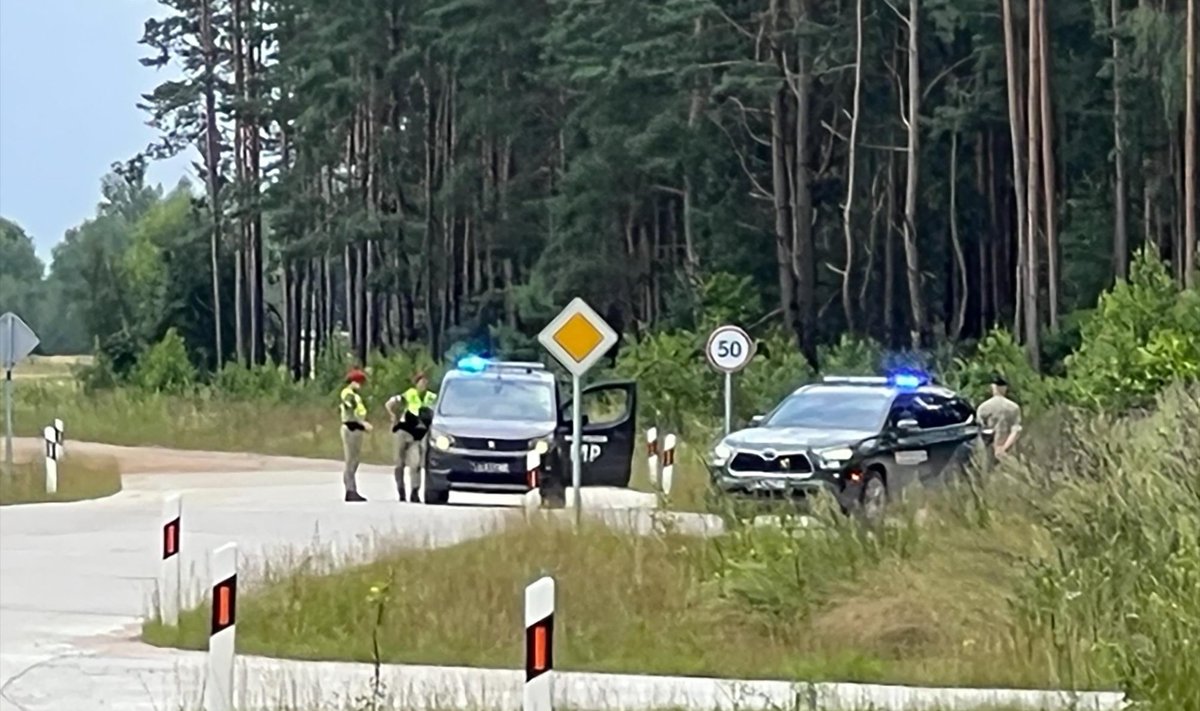 Gaižiūnų poligonas: čia buvo rastas dronas, atvyko tarnybos - Delfi