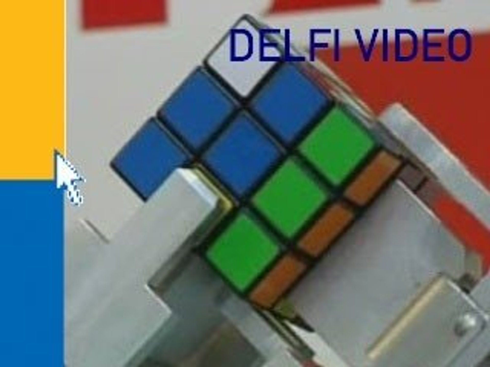 Japonų robotas dėlioja Rubiko kubą - Delfi TV