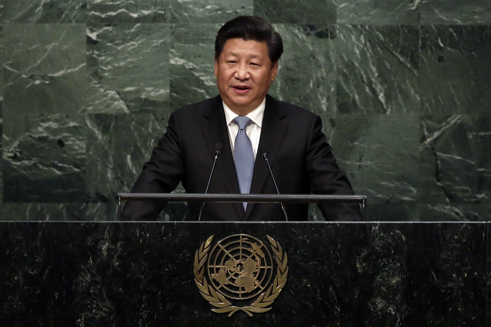 Kinijos Komunistų partija suteikė Xi Jinpingui simbolinį „branduolio ...