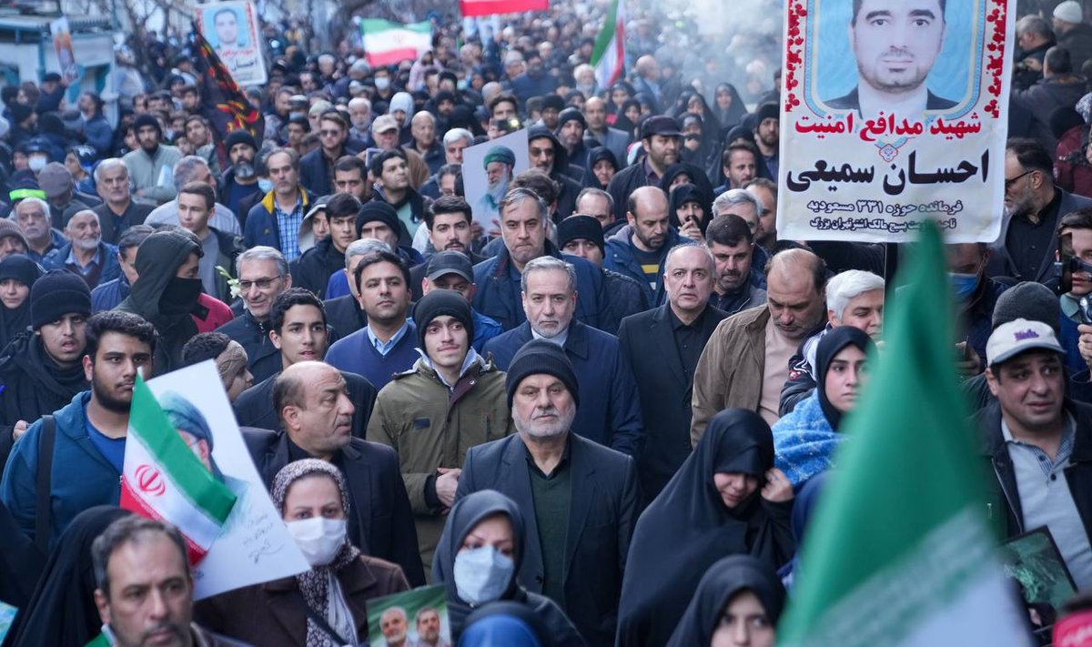 Iranas jau septintą dieną gyvena be interneto - Delfi