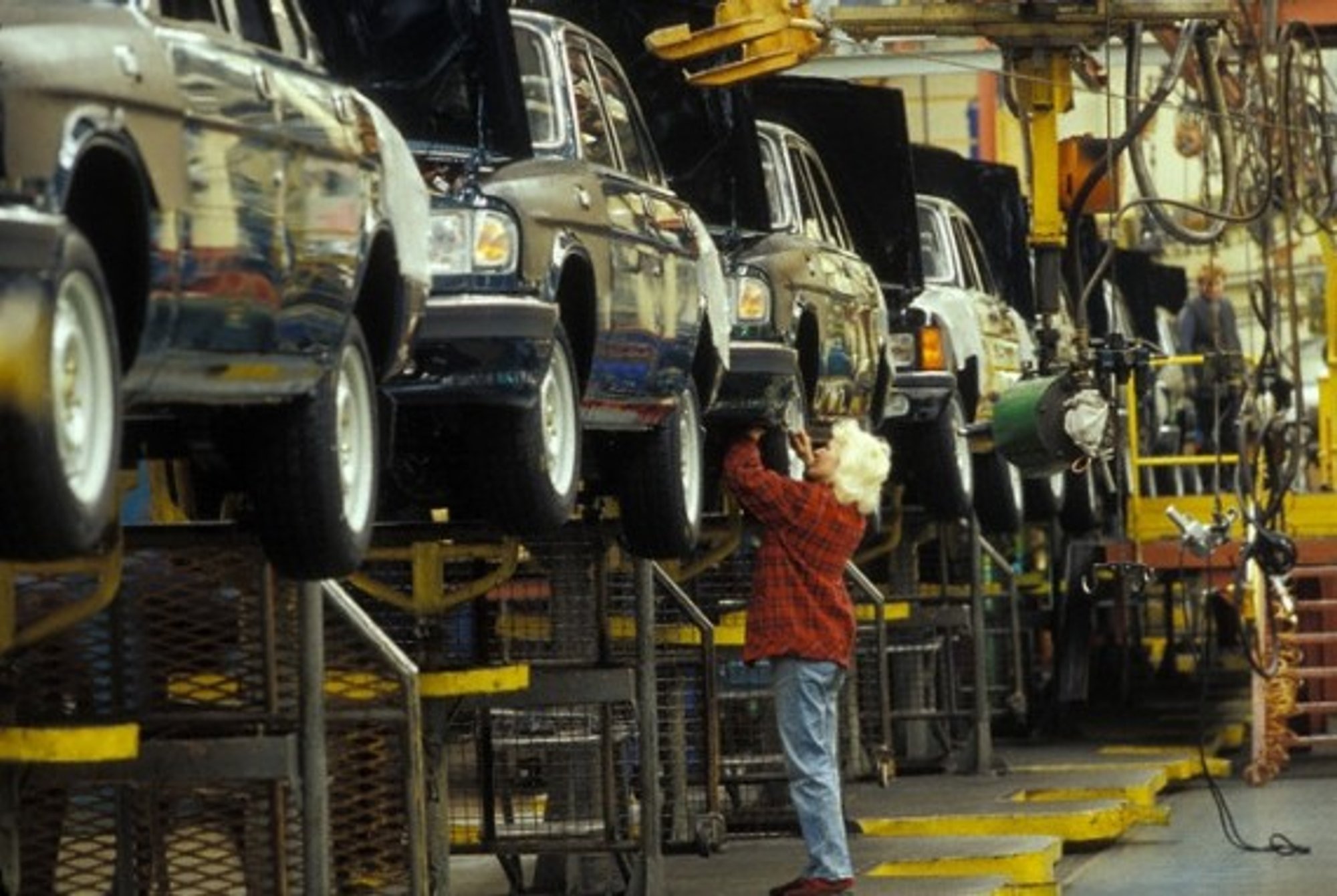 Lietuvos automobilių pramonė: žaizdas laižysimės ilgai - Delfi verslas