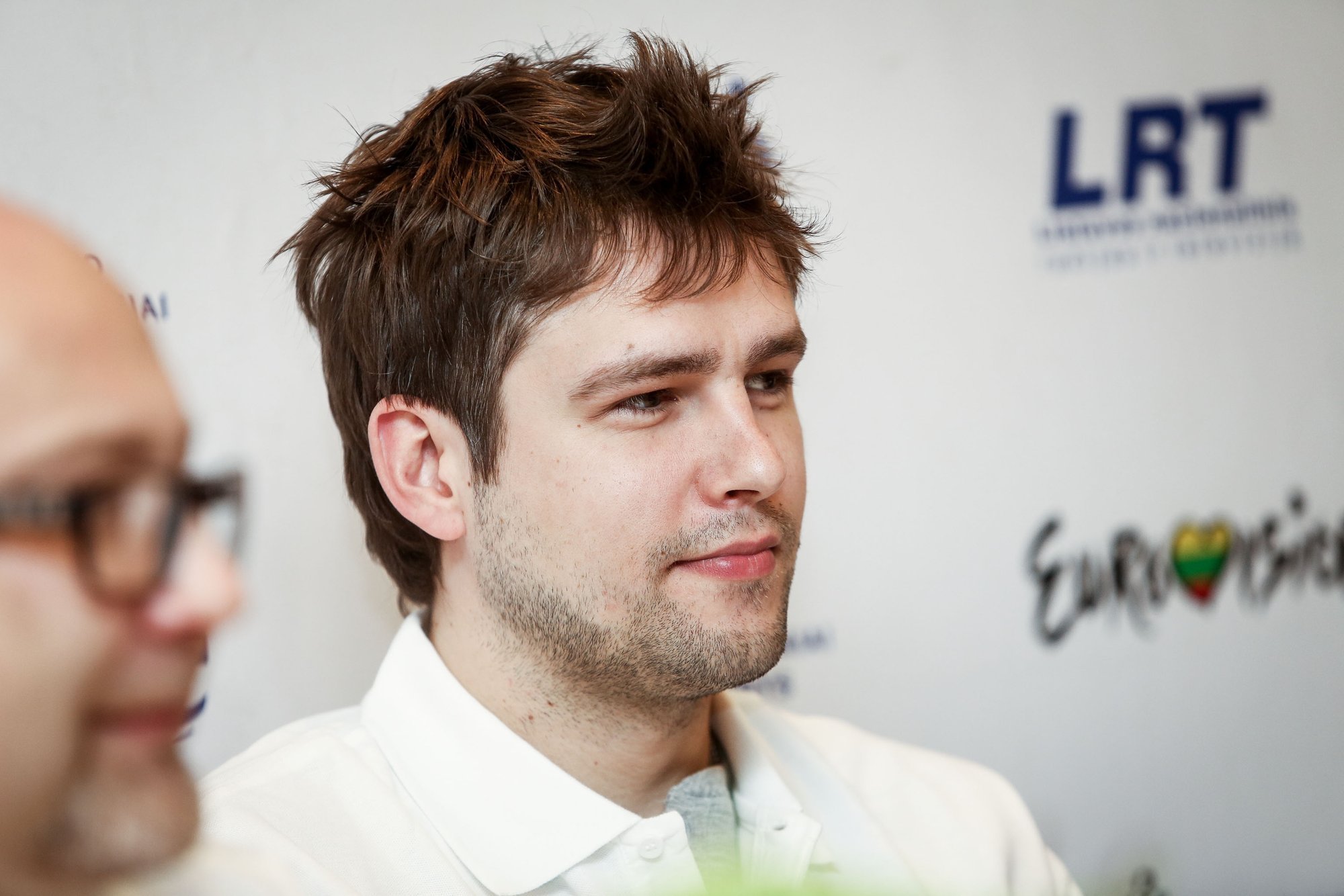 A. Pojavis Malmėje "Euroviziją" pavergti bandys kūriniu "Something" - Delfi