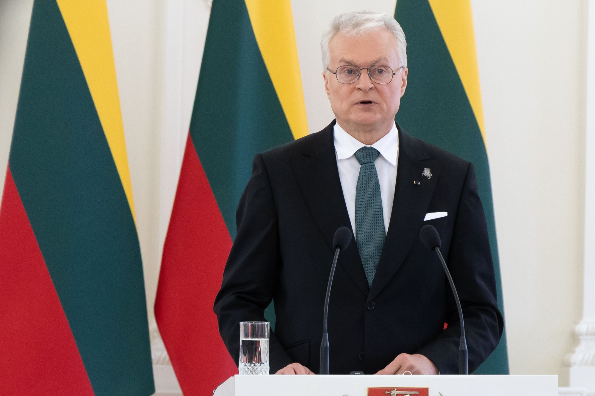 Nausėda was not informed about Centre of Registers data leak - Delfi EN