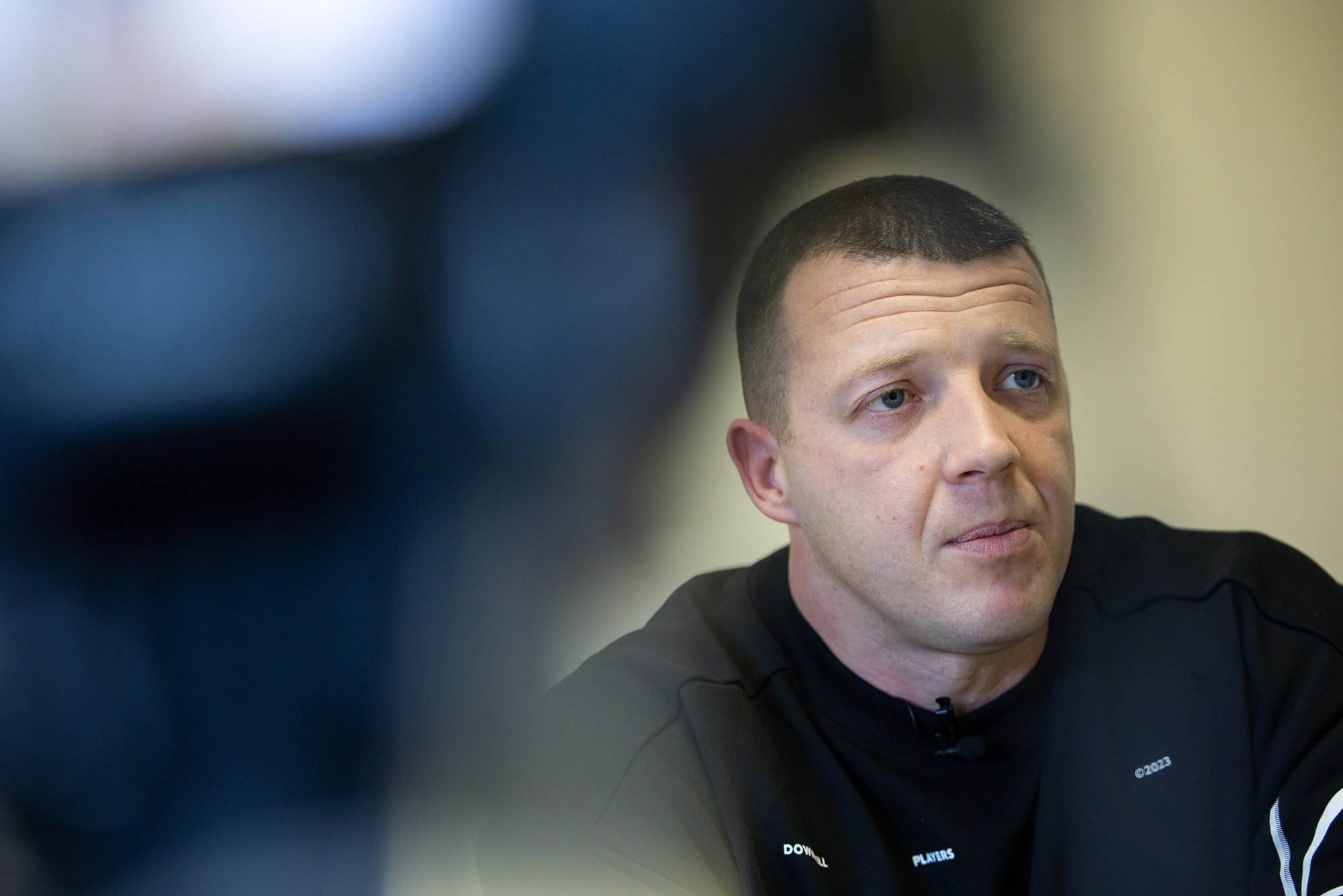 Skandalinga išpažintis: kalėjime su pareigūne romaną užmezgęs kalinys ...