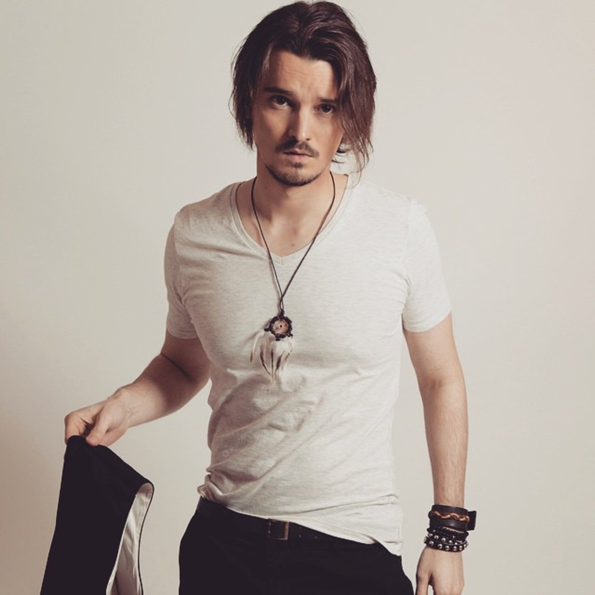 „Andrew Flame“ pristato dainą „Nauja diena“ - Delfi veidai