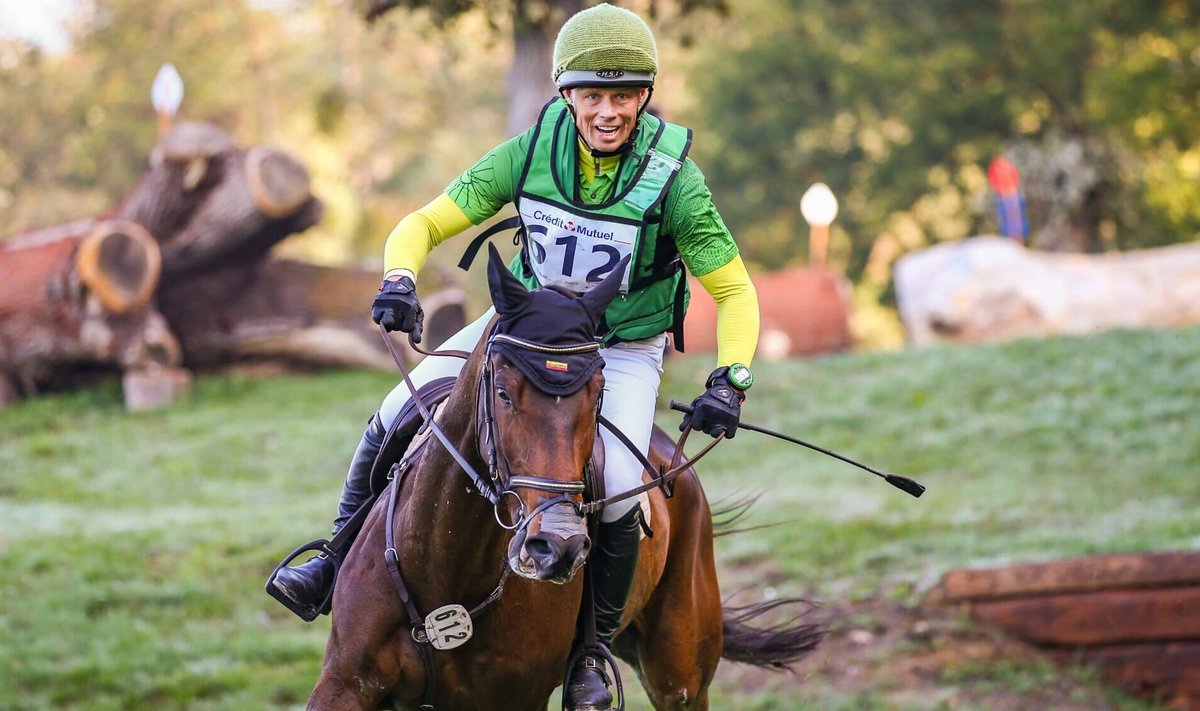 Kelialapį Lietuvai iškovojęs raitelis Aistis Vitkauskas į Paryžių vykti ...