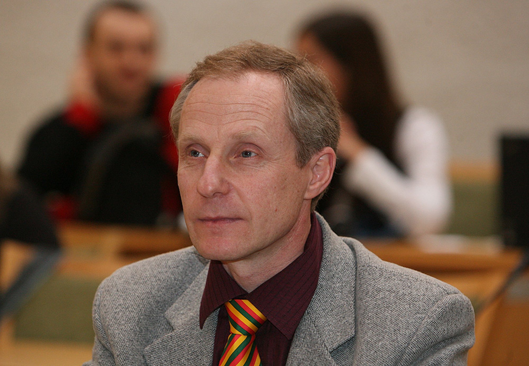 Prezidentu siekęs tapti J.Jankauskas STT grasino, kad nušaus ...
