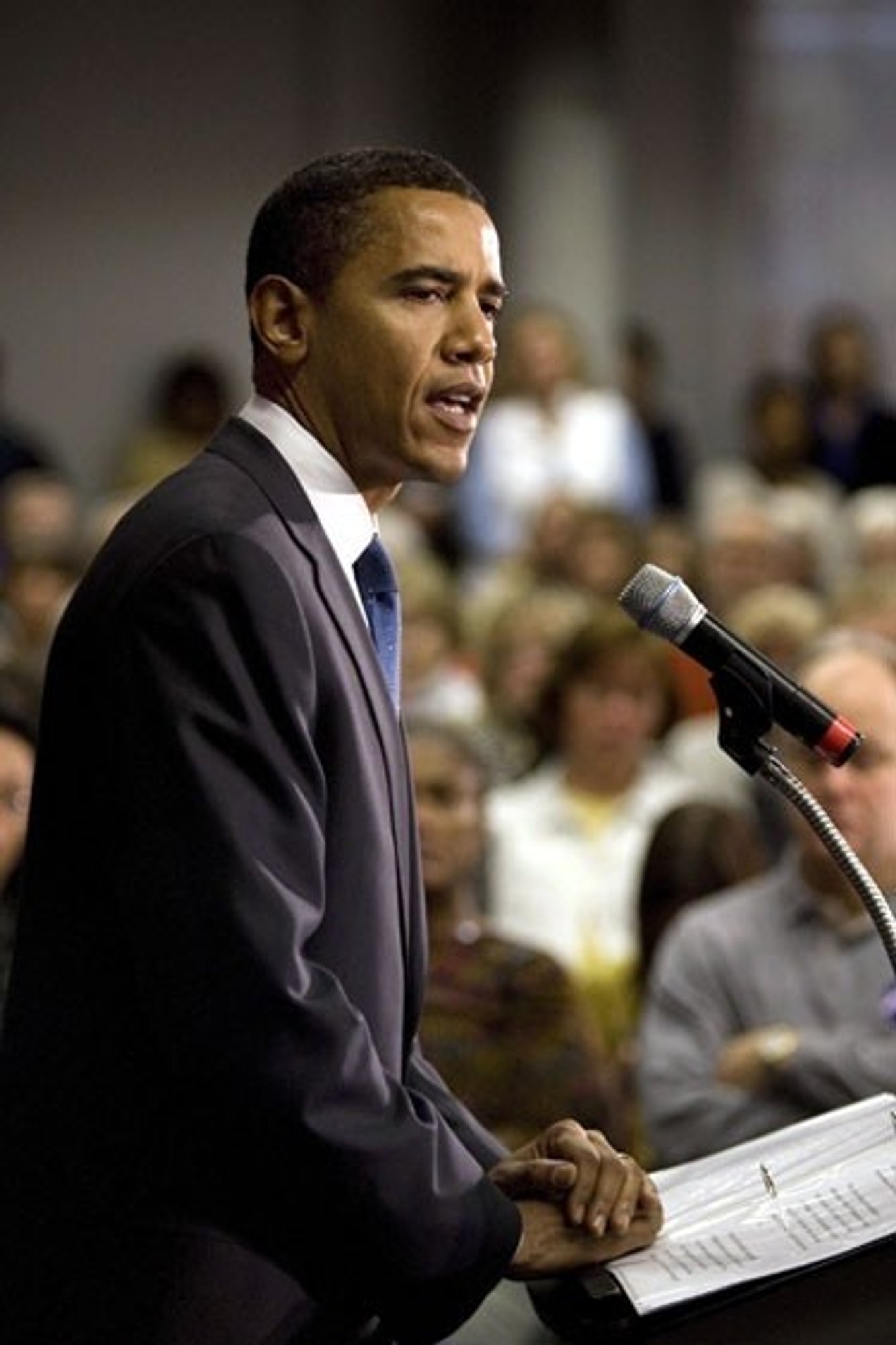 B.Obamos pusbrolis sulaikytas Kenijoje už kanapių laikymą - Delfi