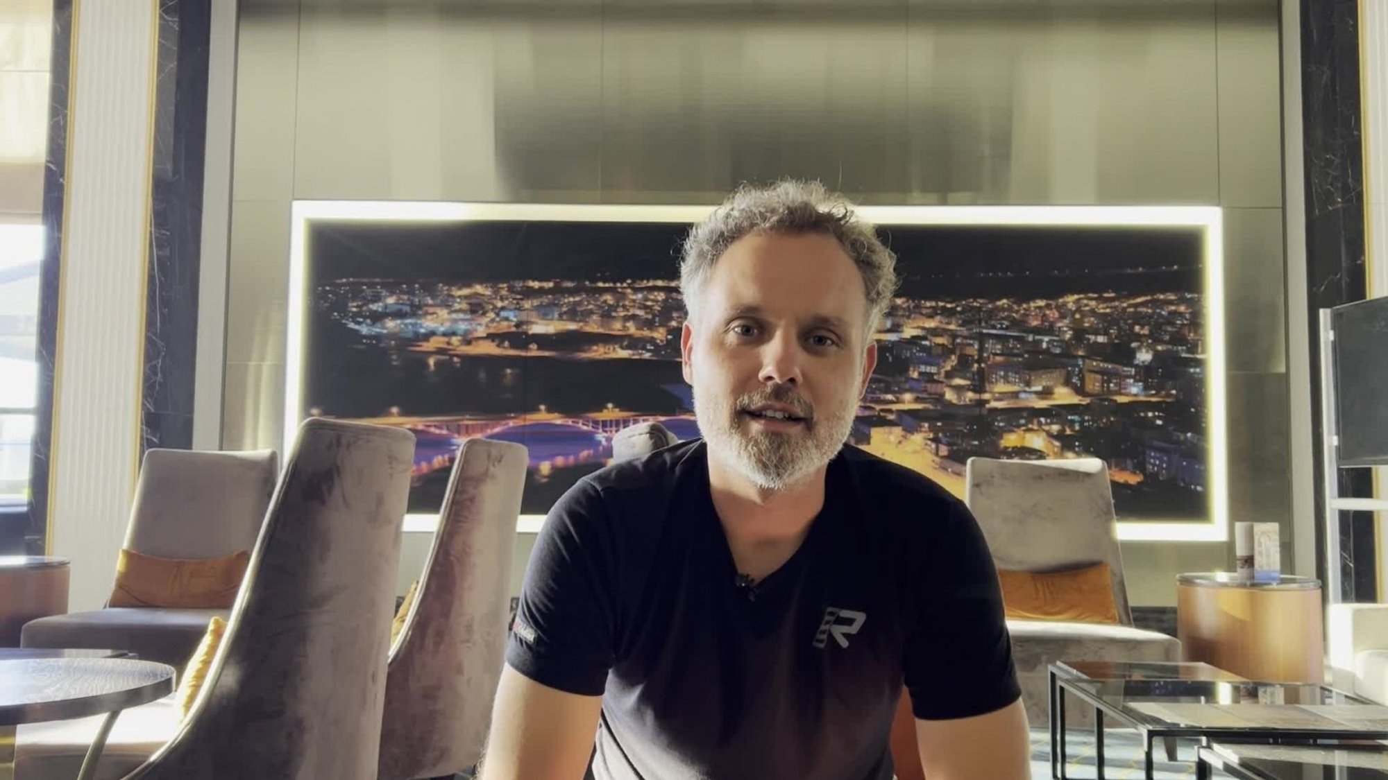 „Ten, kur baigiasi žemė“: motociklu keliaujantis Karolis Mieliauskas ...